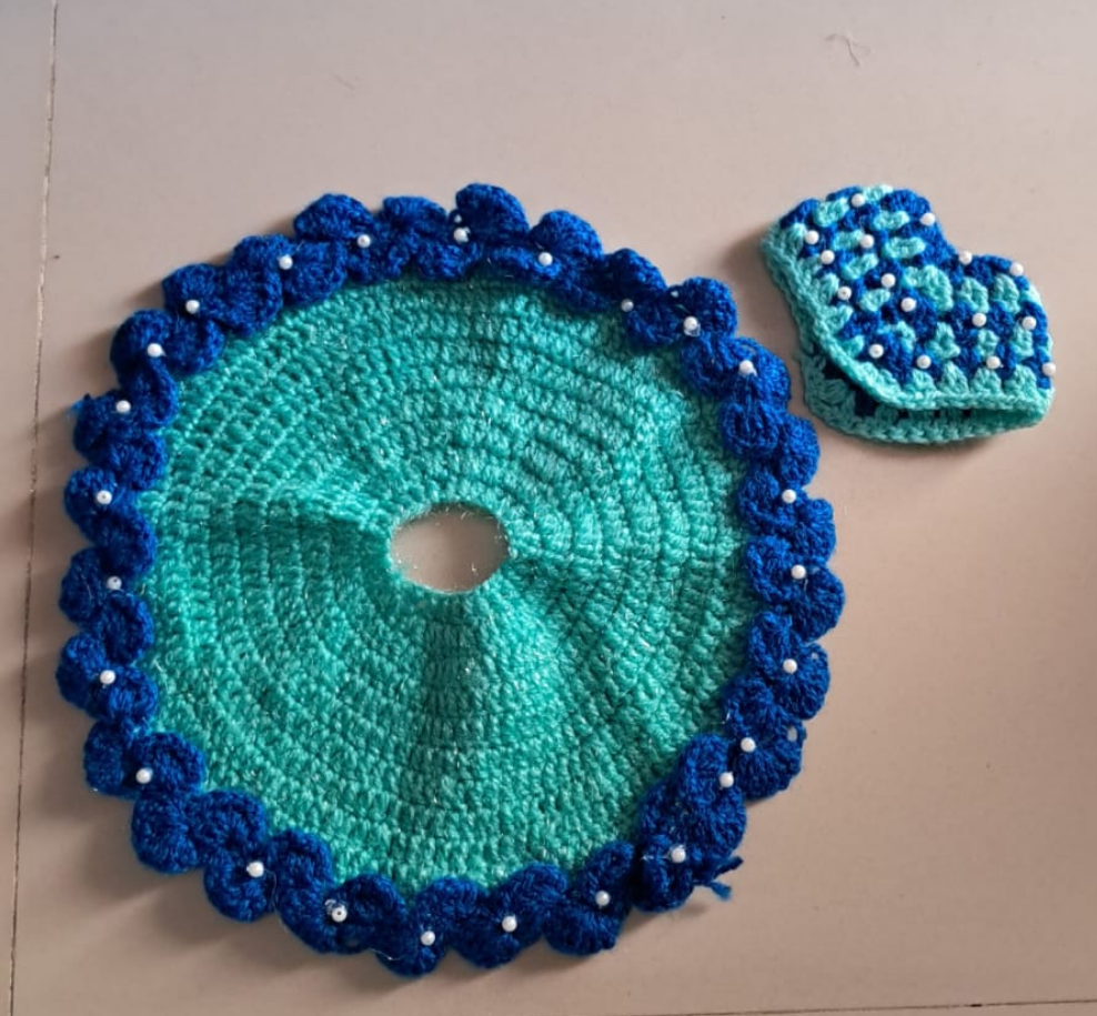 Woolen fancy dress with pounchu (6/7 no.) – POSHAK BHANDAR LADDU GOPAL